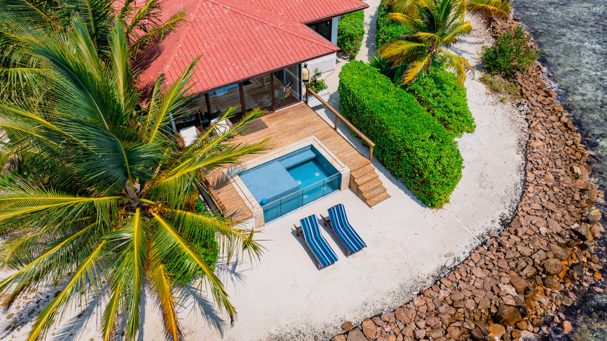 Same-Day Flights to Belize from Europe | Ray Caye Private Island Resort